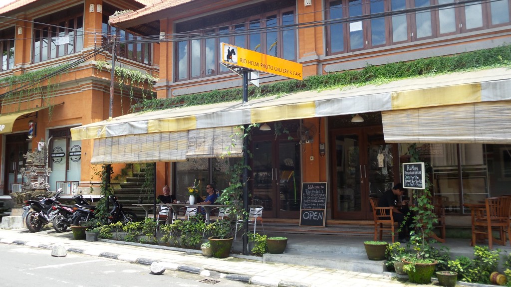 New Ubud Line Bus Stop : Ubud Central Parking - Kura-Kura Blog