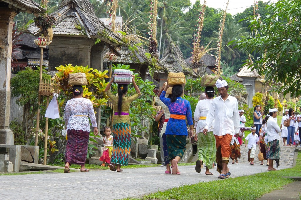 Kuningan Day - Kura-Kura Blog